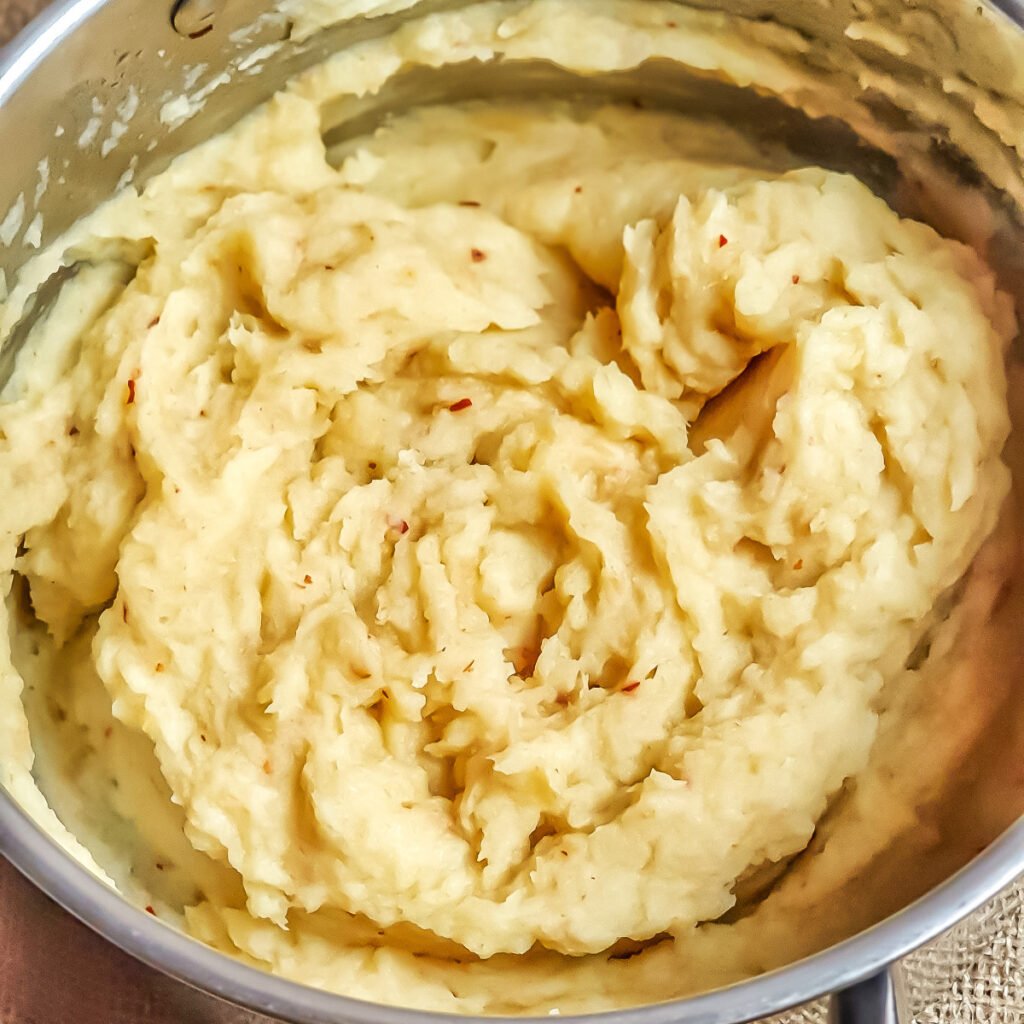 4 Ingredient Parsnip Puree Recipe (Easy + Healthy)