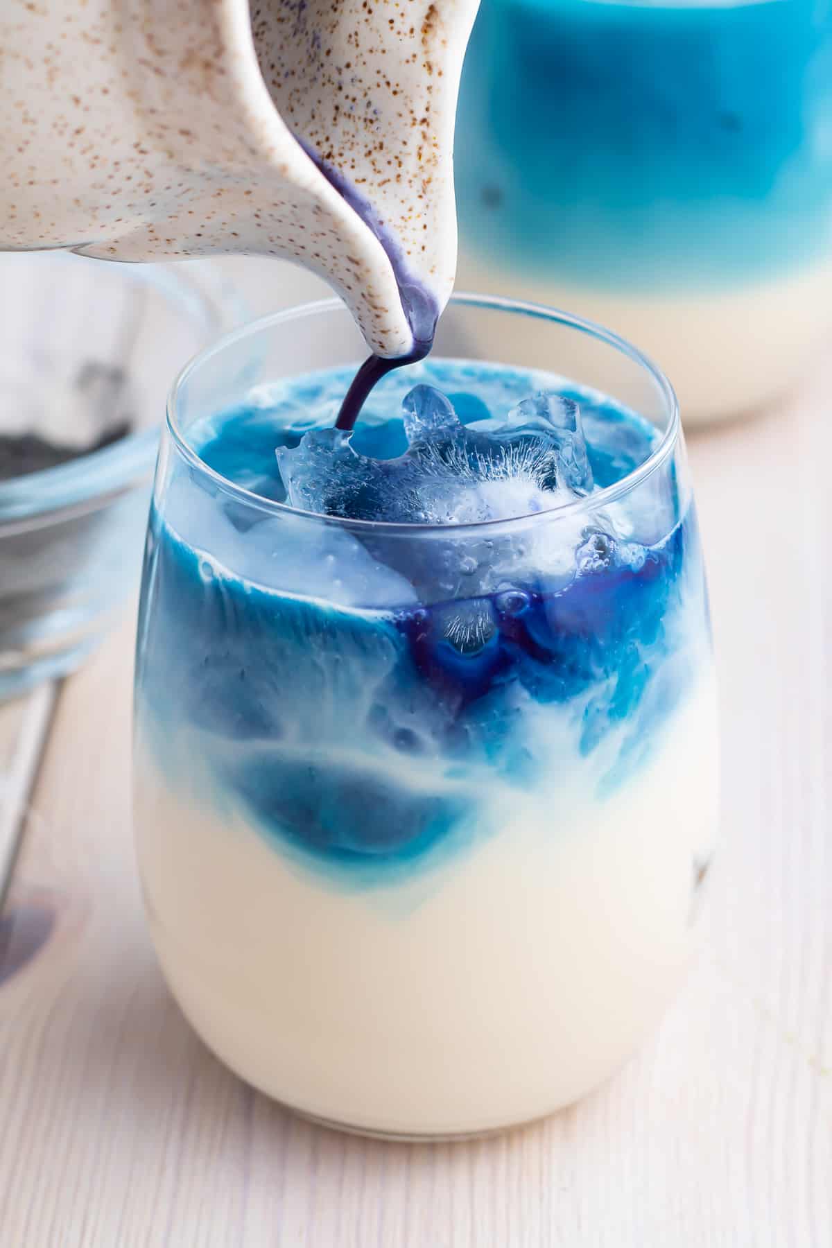 Magical Butterfly Pea Milk Tea (Mermaid Latte)