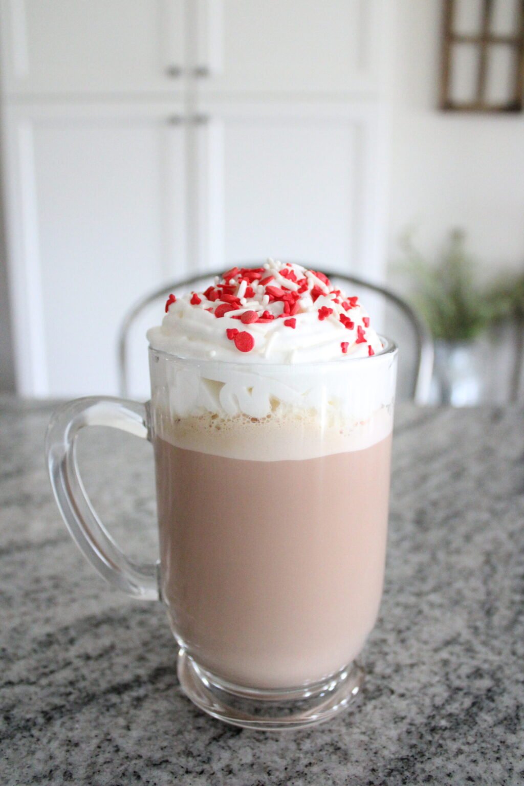 20 Valentine's Day Latte Ideas (Easy homemade recipes!)