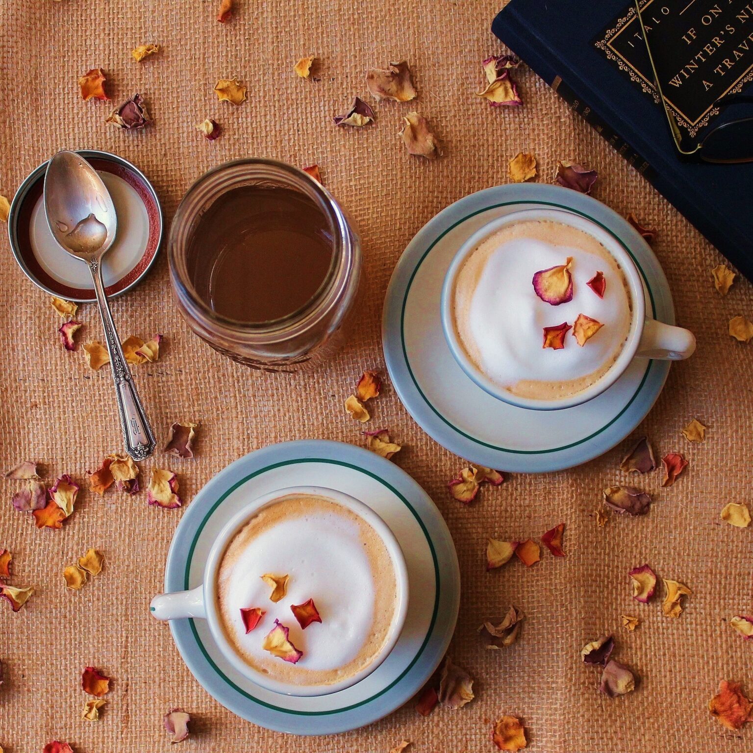 20 Valentine's Day Latte Ideas (Easy homemade recipes!)