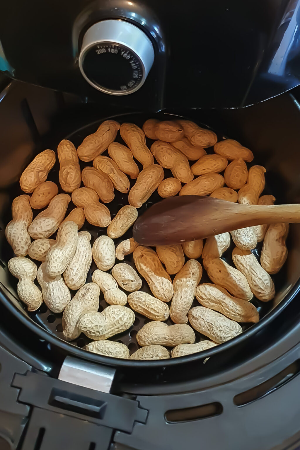 Air Fryer Peanuts in the Shell (Ready in 12 Mins!)