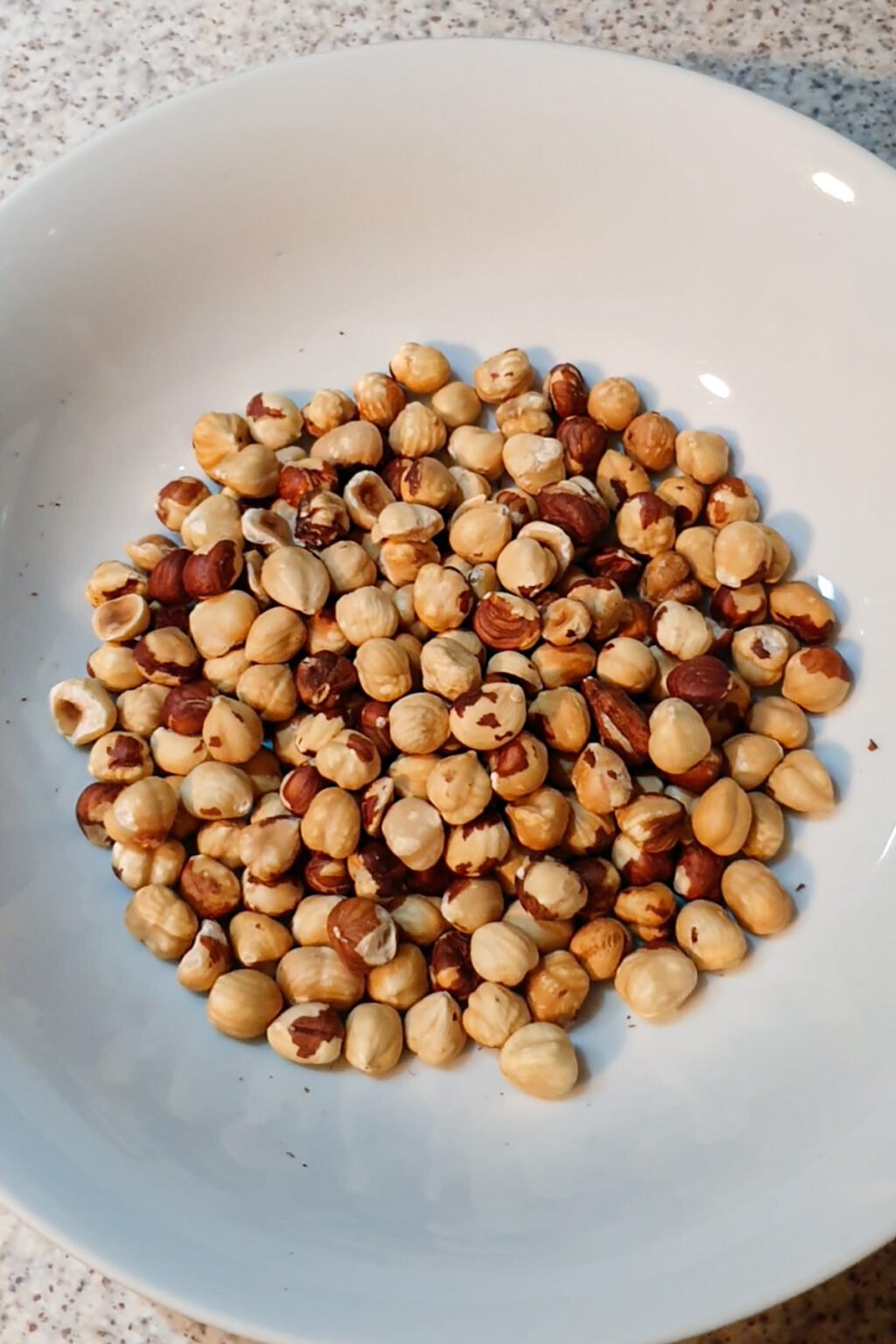 How to Roast Hazelnuts (3 Ways: Air Fryer, Stove, Oven)