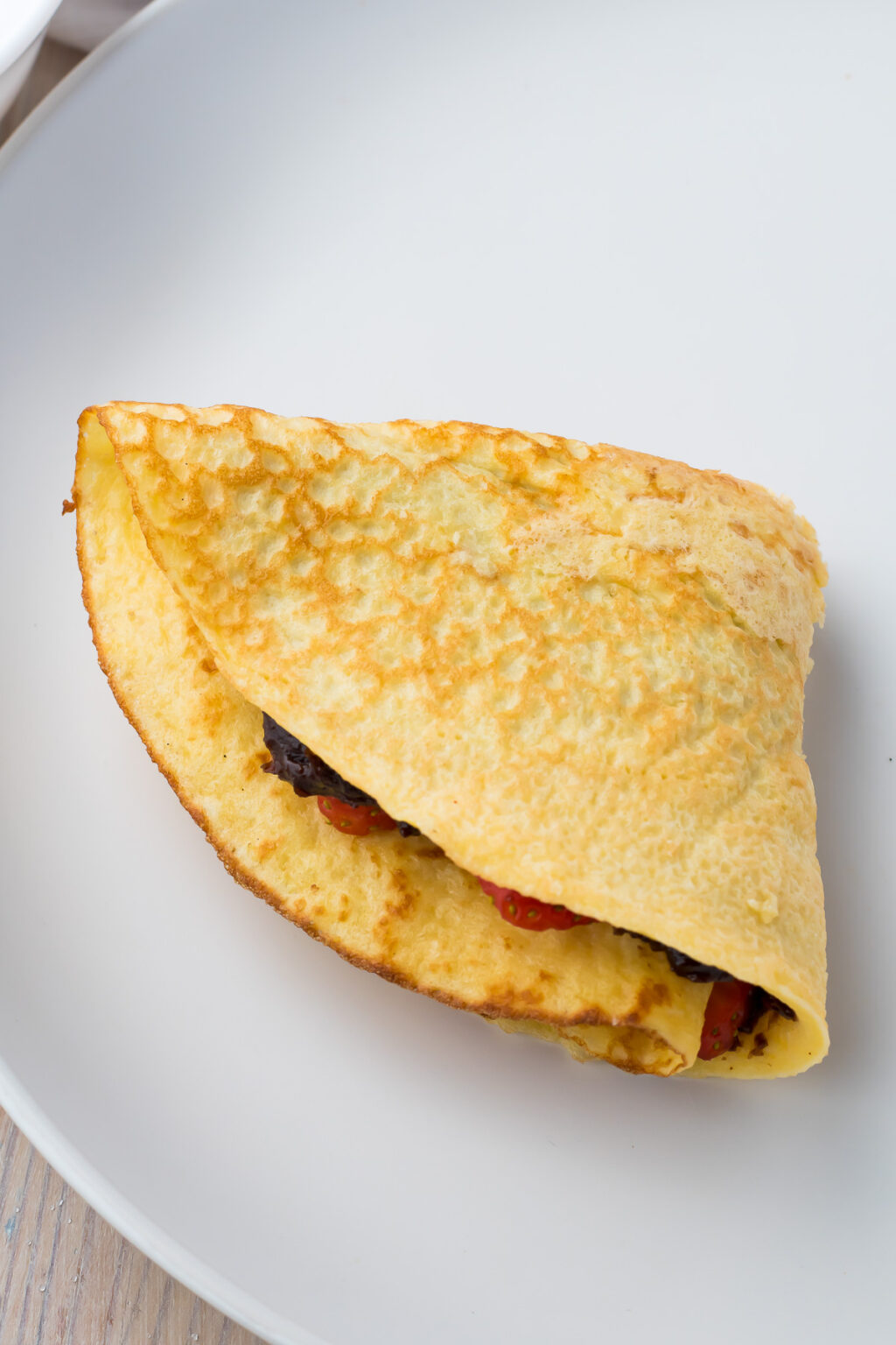 Keto Strawberry Nutella Crepe Recipe (+ DIY Sugar-Free Nutella)